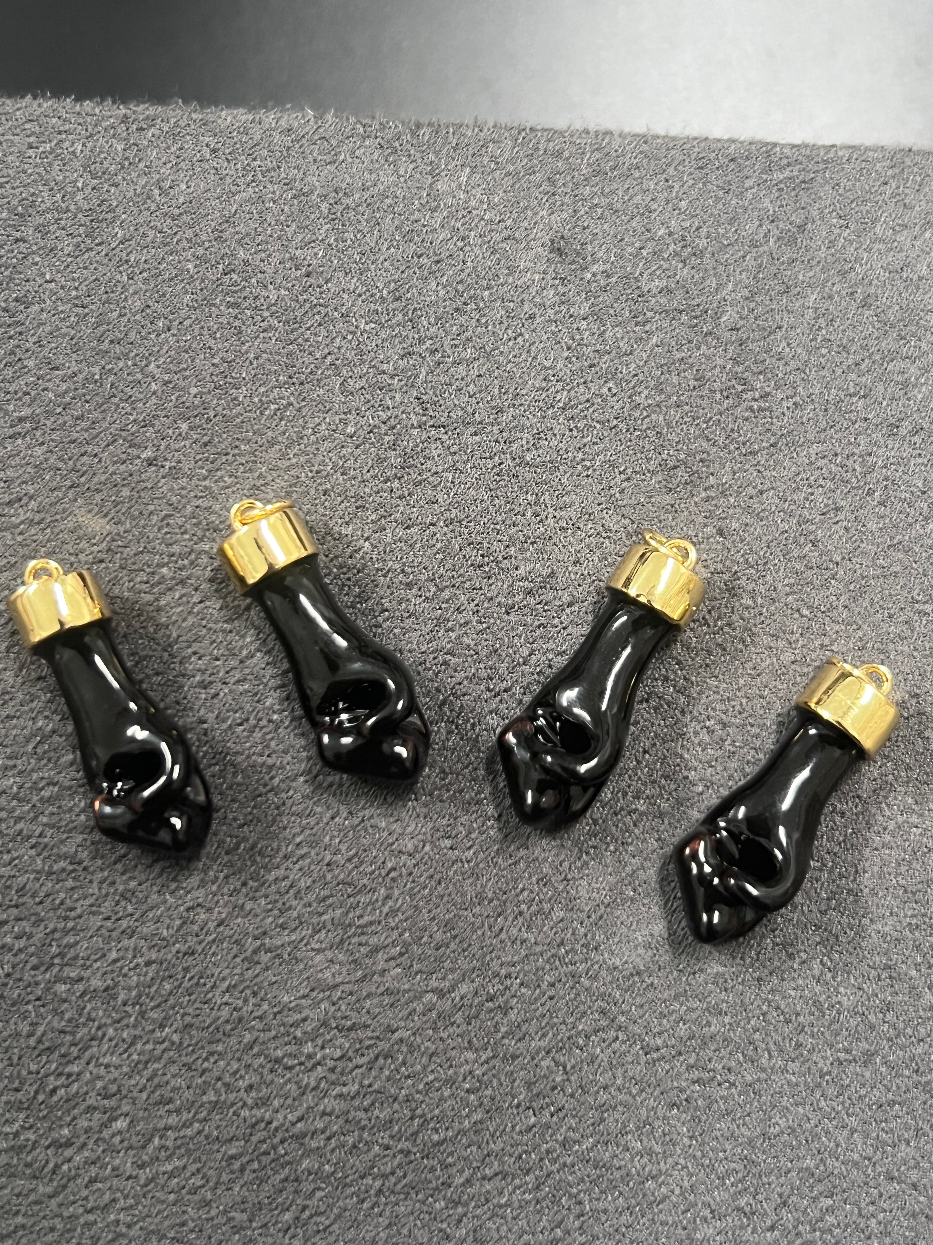 Azabache hand black #27091 – Sun Beads Caguas
