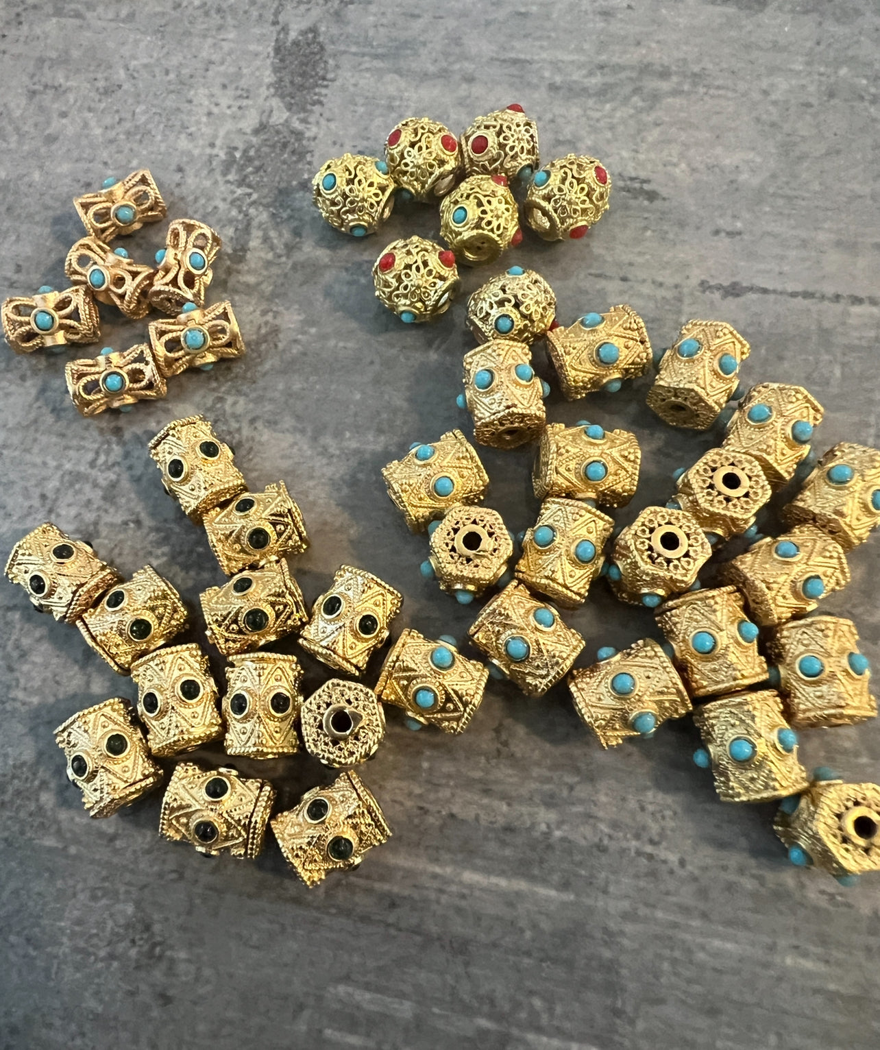 Mix of 4 matte beads – Sun Beads Caguas